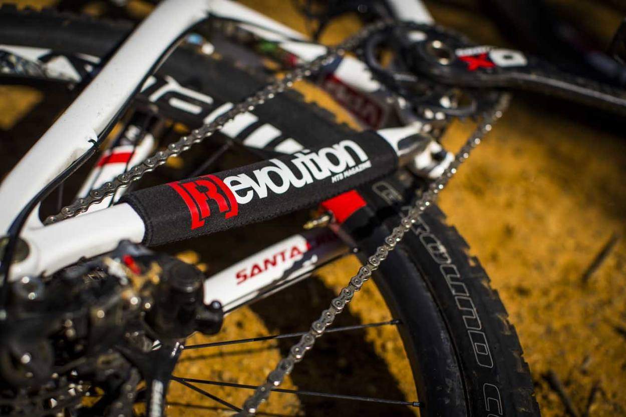 [R]evolution chainstay protectors - [R]evolution MTB