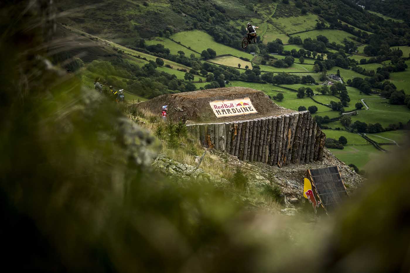 Gee Atherton wins Hardline! - [R]evolution MTB