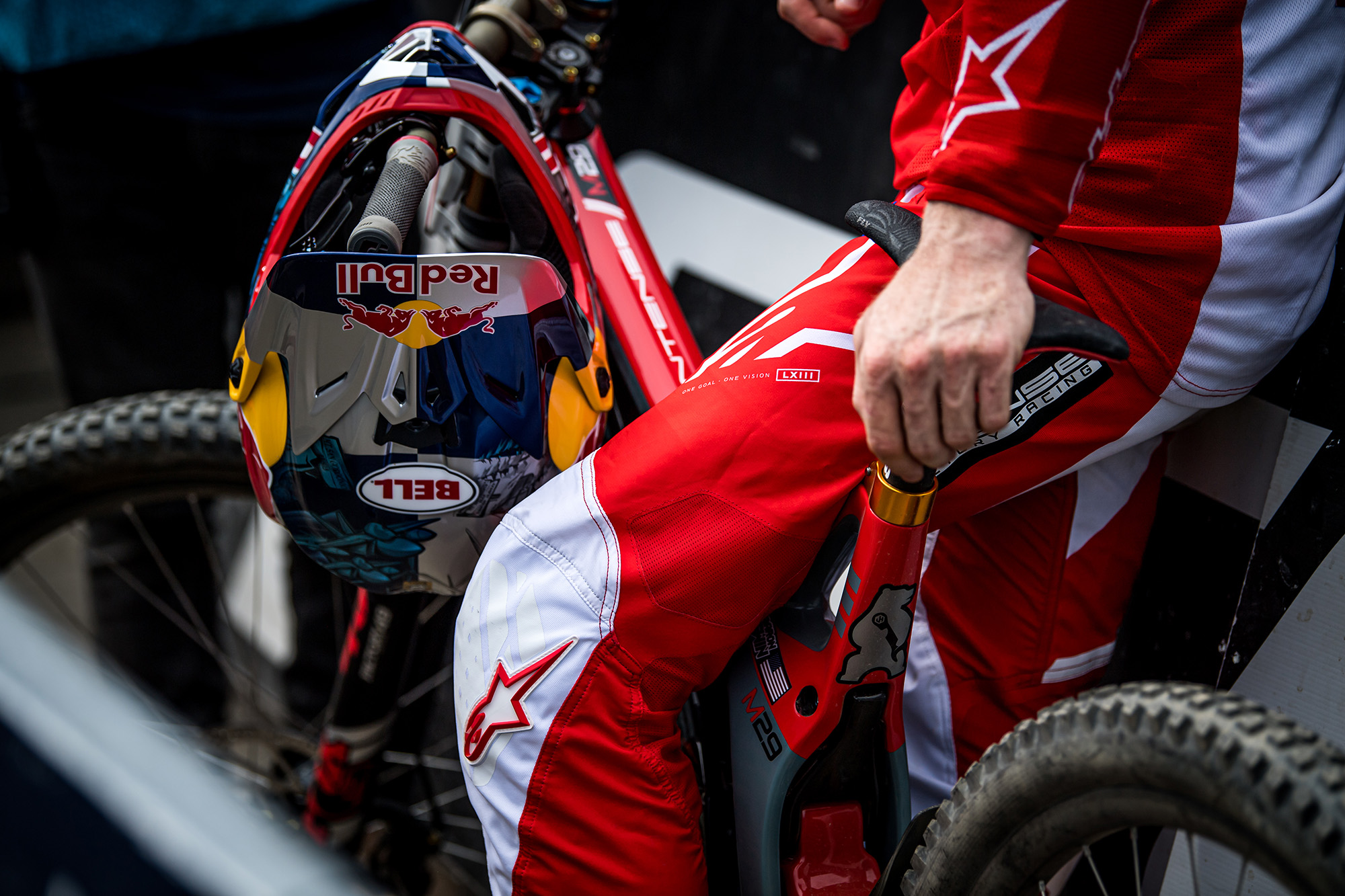 Pro Bike Check // Aaron Gwin’s Factory Intense M29 - [R]evolution MTB