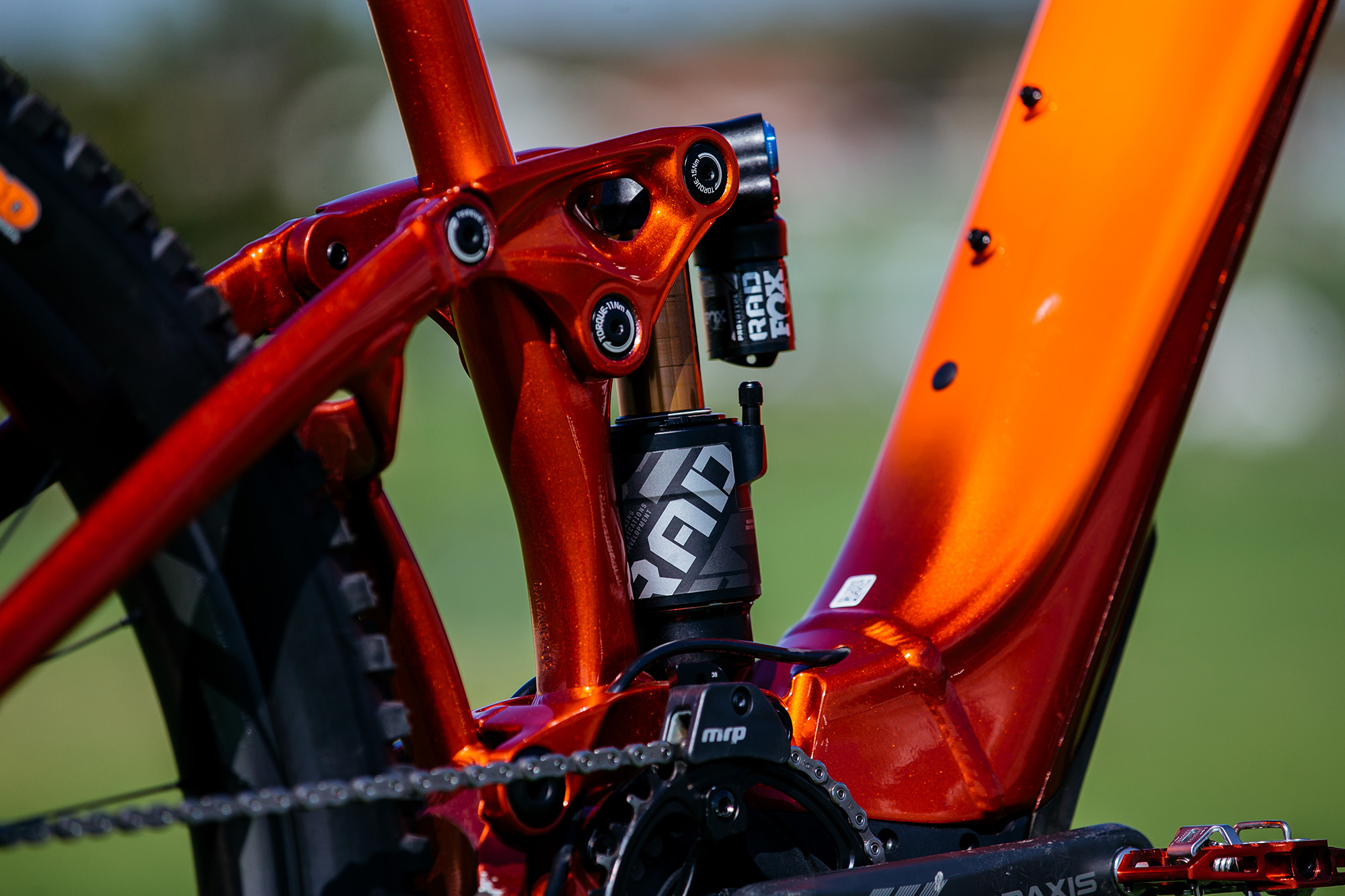[E]xclusive: Josh Carlson’s Factory Giant Reign E+ ‘Pro Bike Check ...