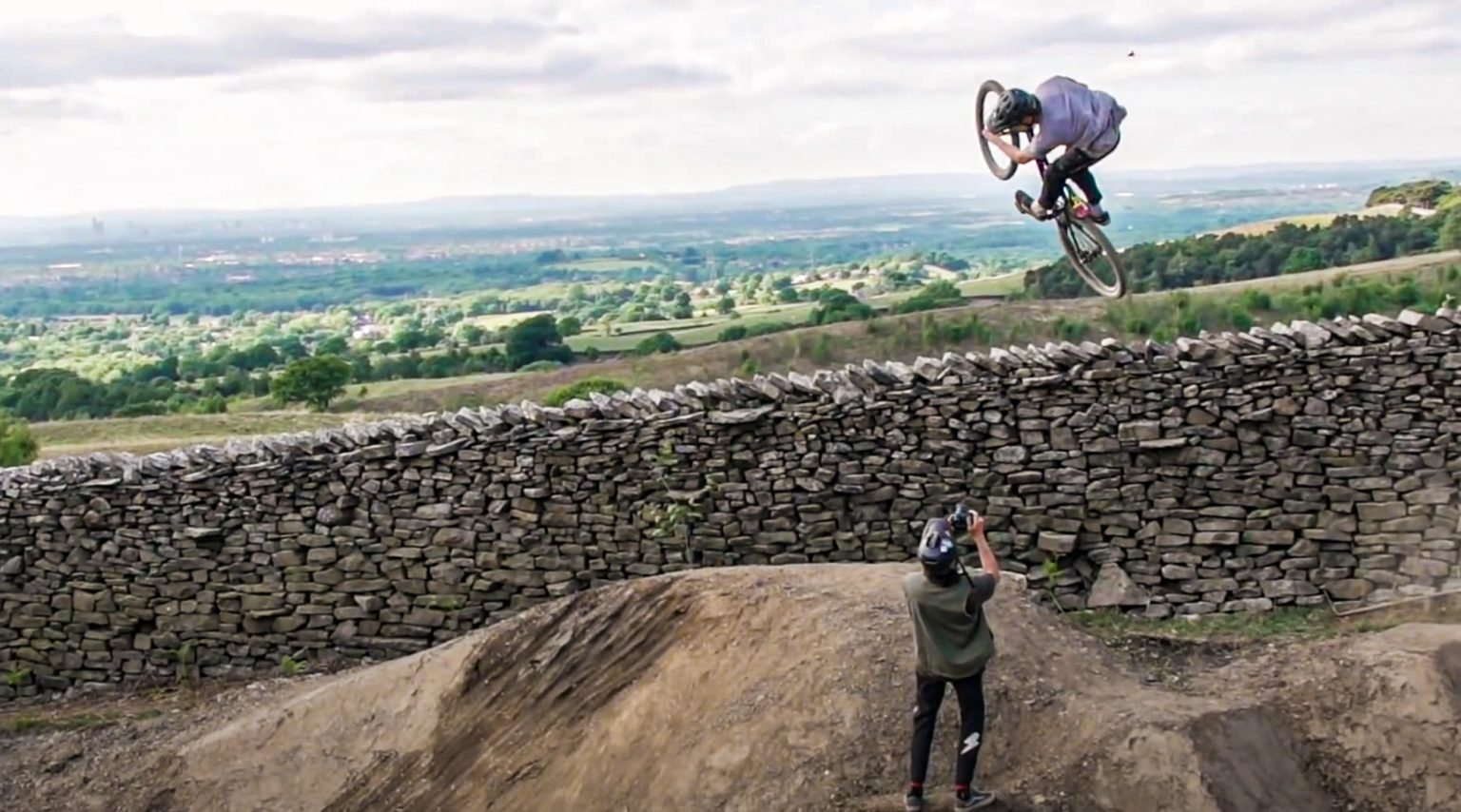 Get to know one hella sideways rider: Sam 'akaDAVE' Hockenhull - [R ...