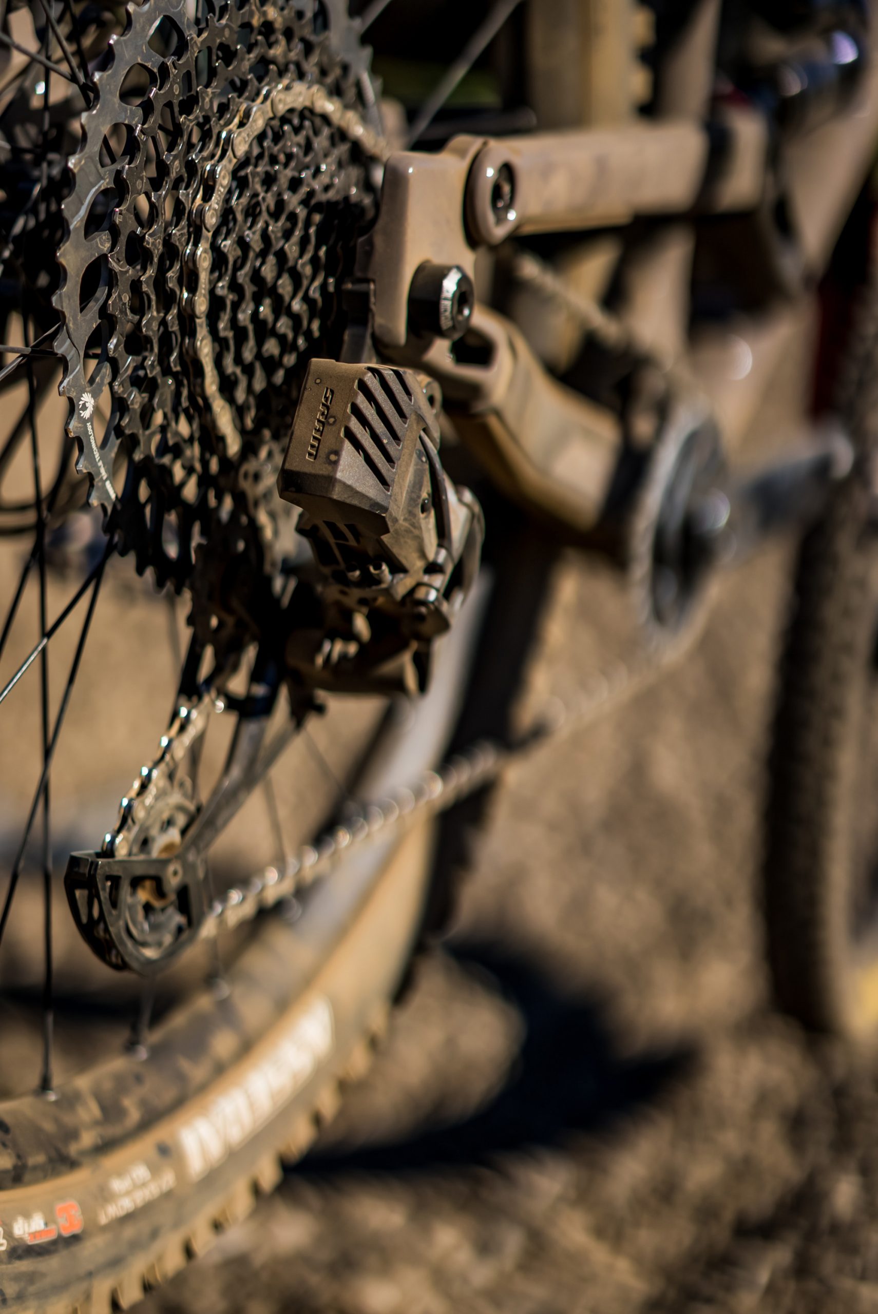 SRAM introduces budget friendly GX Eagle AXS wireless electronic ...