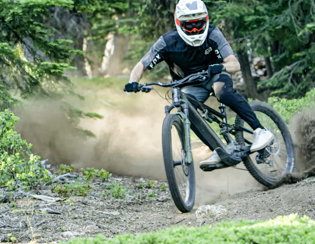 CHRISTIAN RIGAL GOES SUMMER ROAD TRIPPIN - [R]evolution MTB