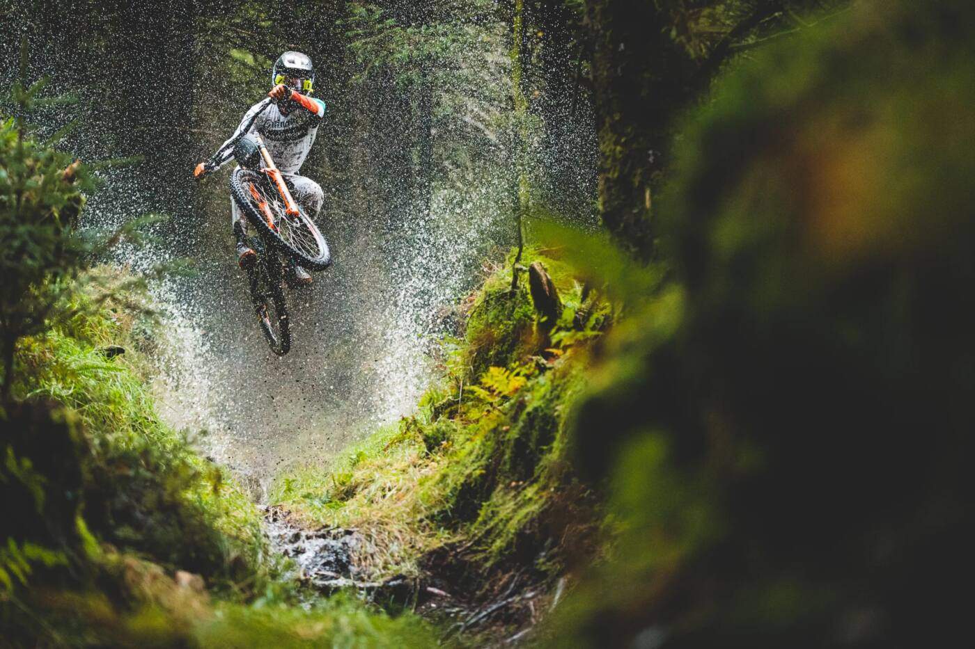 Ronan Dunne // Doing Dangerous Stuff Safely - [R]evolution MTB