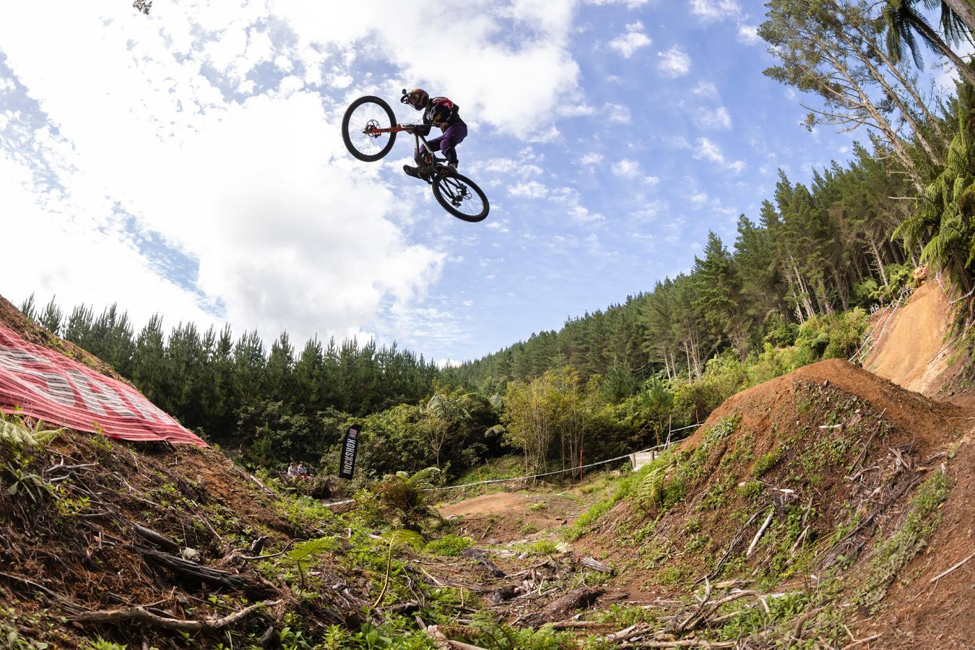 Jess Blewitt - [R]evolution MTB