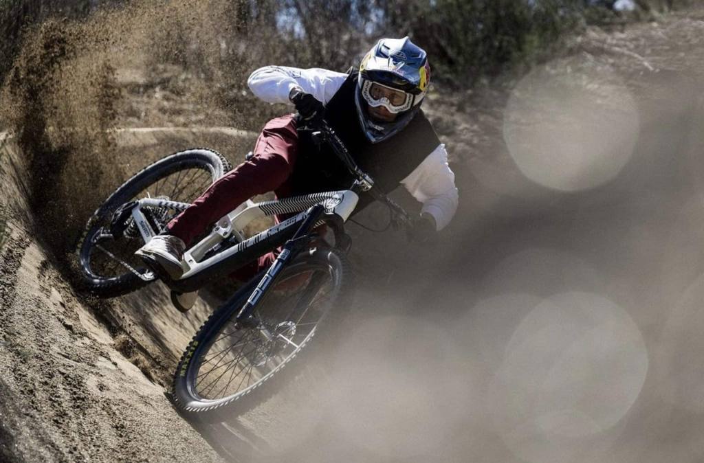 FOOLS GOLD // BRANDON SEMENUK – [R]evolution MTB