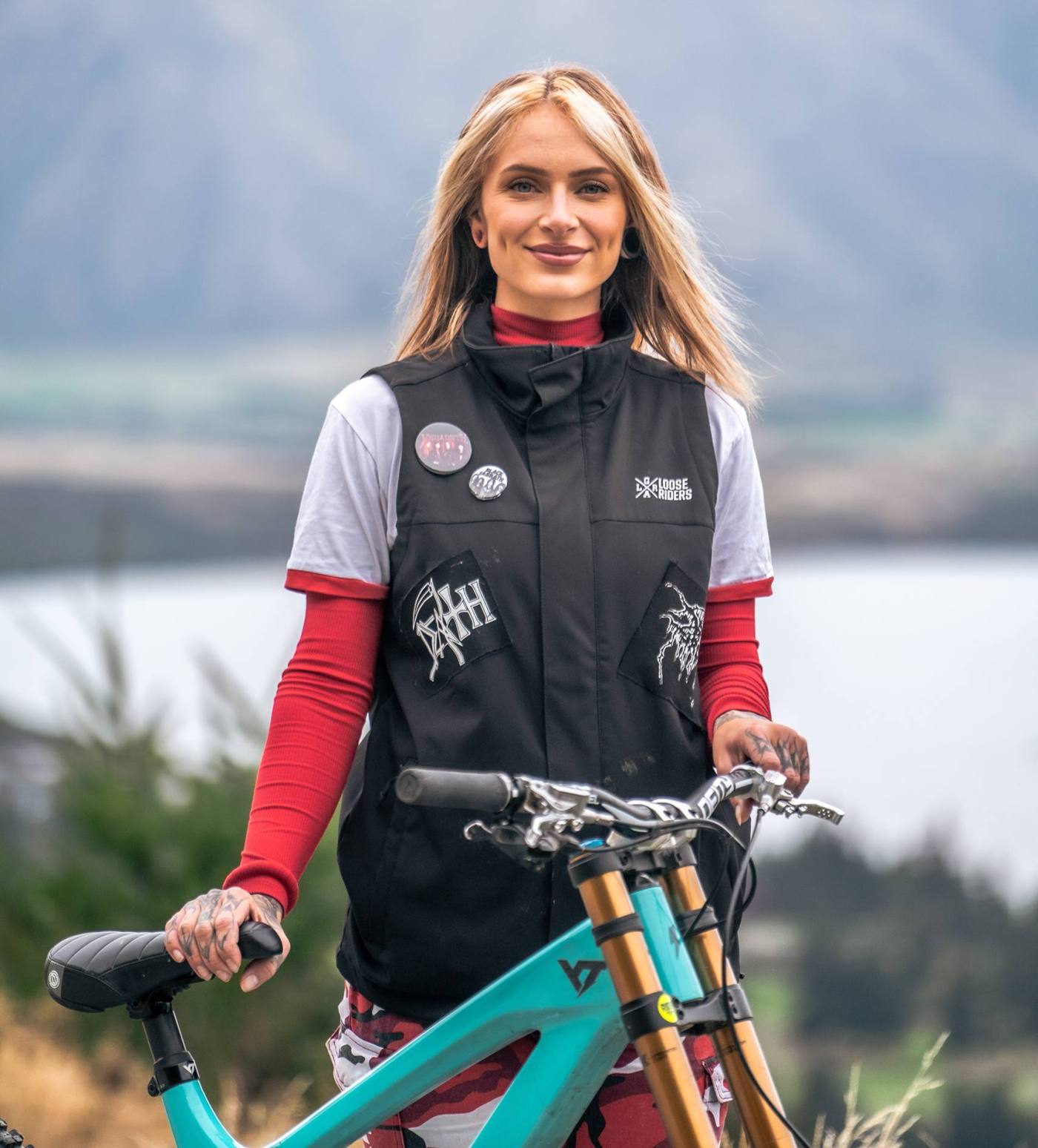 Doing her own thing // Emma Olofsson - [R]evolution MTB