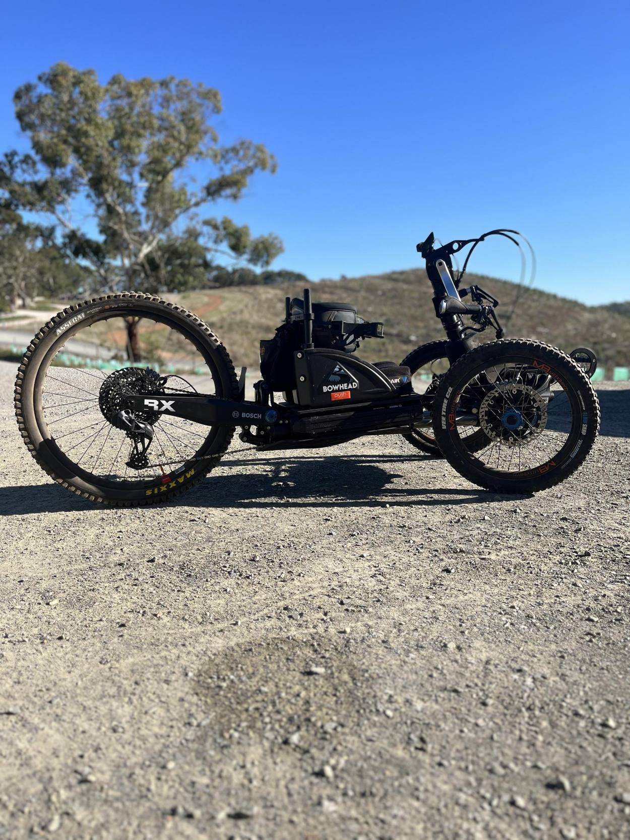 Pro Bike Check // Grant Allen’s Adaptive MTB - [R]evolution MTB